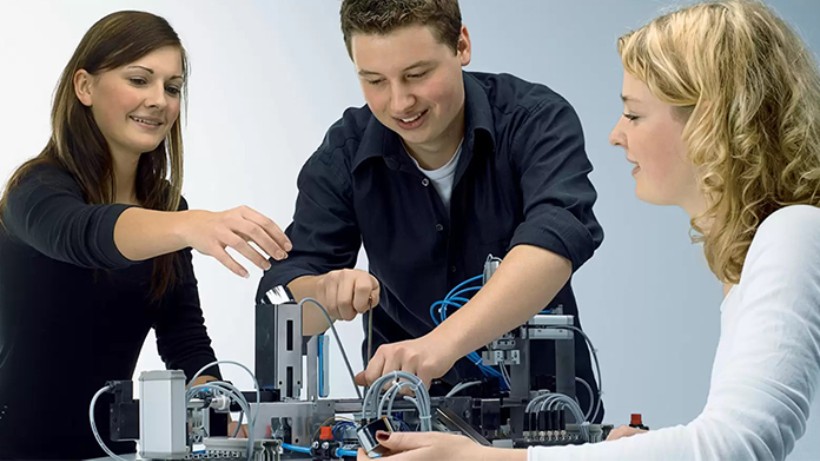 MecLab - Technologie für Schulen